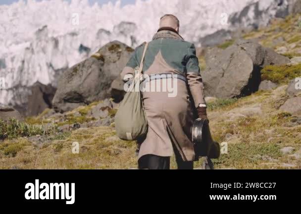 Man carrying case up Stock Videos & Footage - HD and 4K Video Clips - Alamy