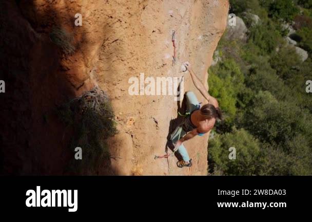 Draw climber Stock Videos & Footage - HD and 4K Video Clips - Alamy