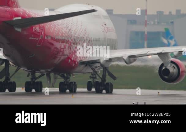 Boeing 747 Rossiya back view Stock Video Footage - Alamy