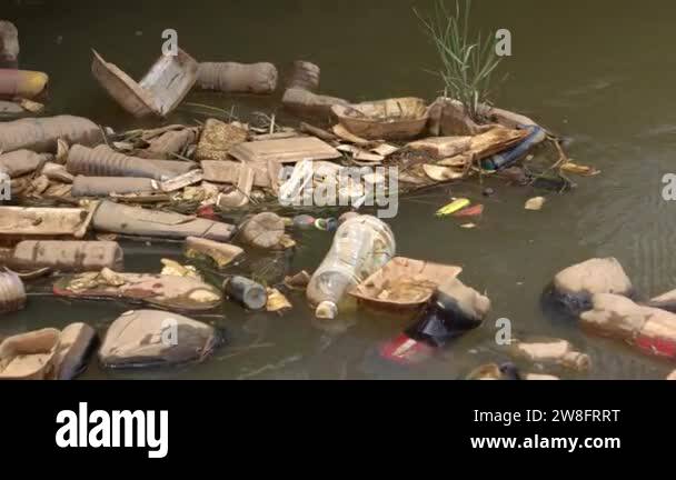 Container damage Stock Videos & Footage - HD and 4K Video Clips - Alamy