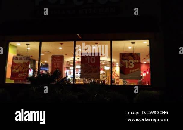 Popeyes exterior Stock Videos & Footage - HD and 4K Video Clips - Alamy