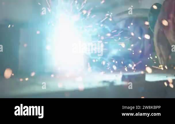 Welding frames Stock Videos & Footage - HD and 4K Video Clips - Alamy