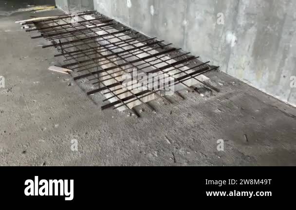 Grating floor Stock Videos & Footage - HD and 4K Video Clips - Alamy