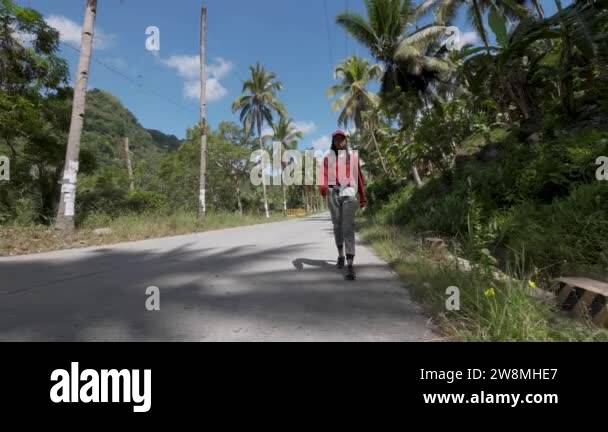 Empty leaf underneath Stock Videos & Footage - HD and 4K Video Clips ...