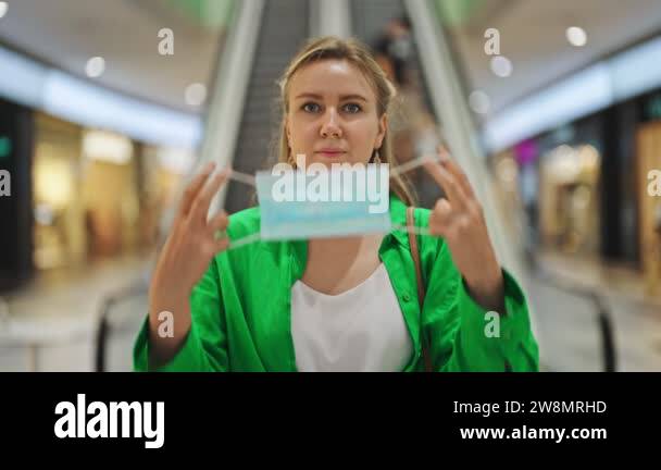 Mask wear at mall Stock Videos & Footage - HD and 4K Video Clips - Alamy