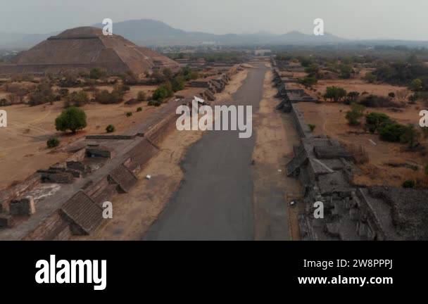 Pyramid of the dead Stock Videos & Footage - HD and 4K Video Clips - Alamy