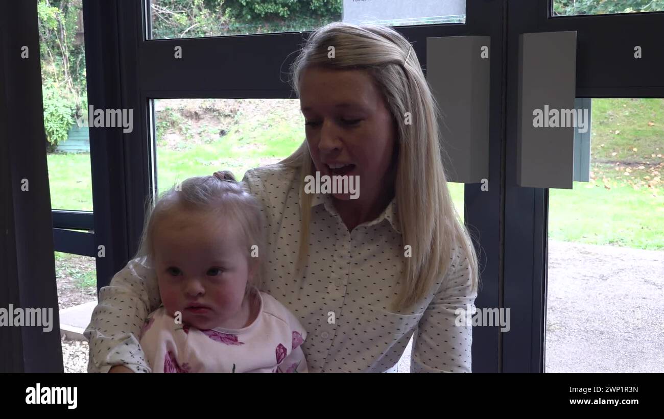 Liz kate Stock Videos & Footage - HD and 4K Video Clips - Alamy
