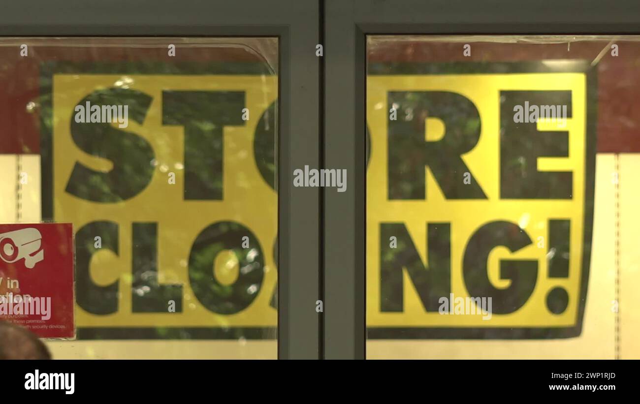 High street outlet Stock Videos & Footage - HD and 4K Video Clips - Alamy