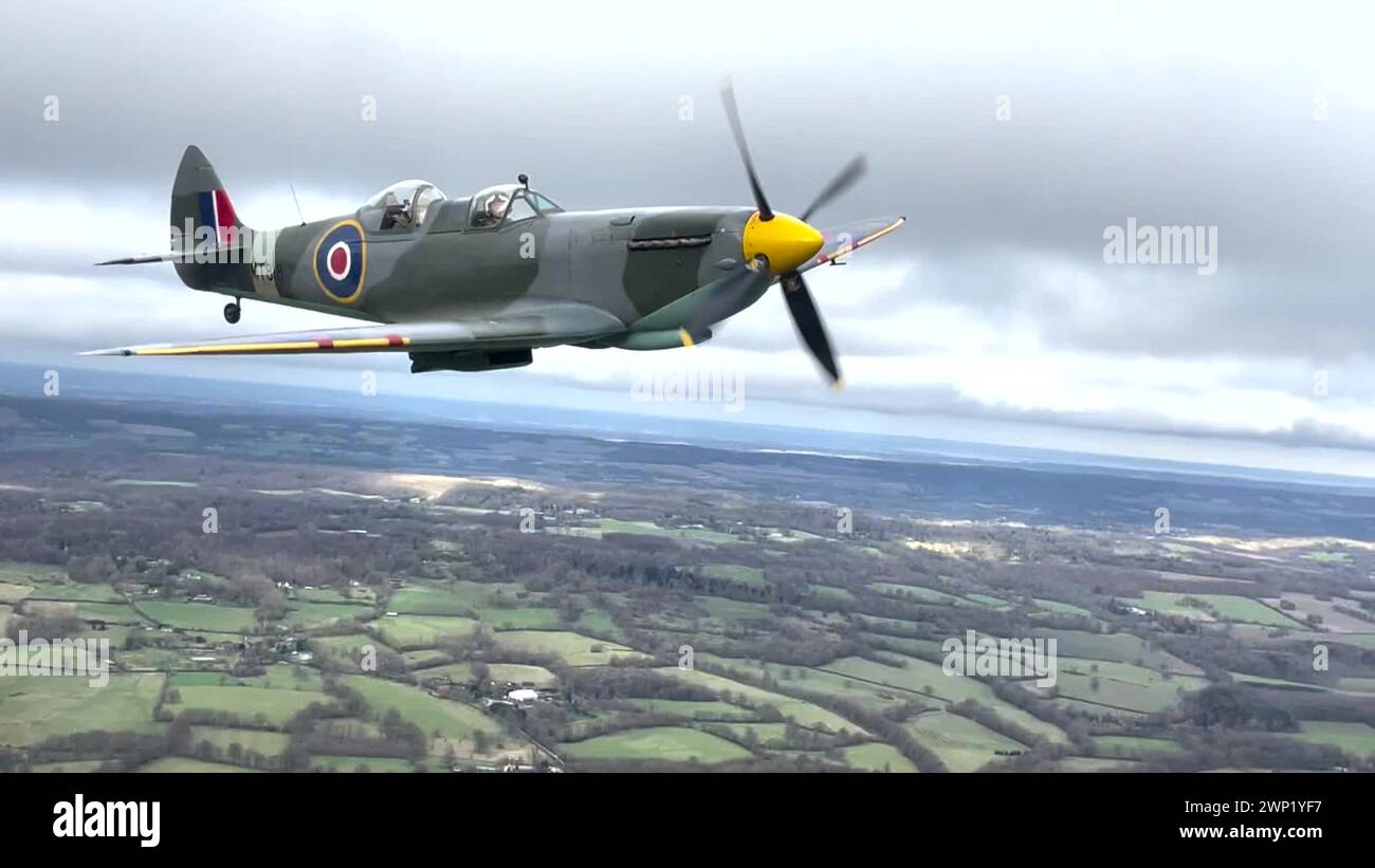 Spitfire pilot ww2 Stock Videos & Footage - HD and 4K Video Clips - Alamy