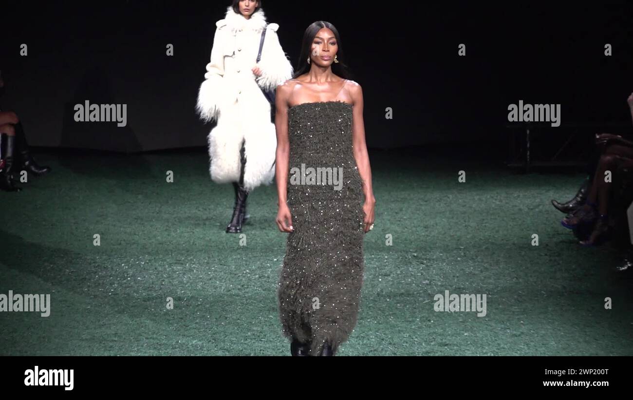Naomi campbell model Stock Videos & Footage - HD and 4K Video Clips - Alamy