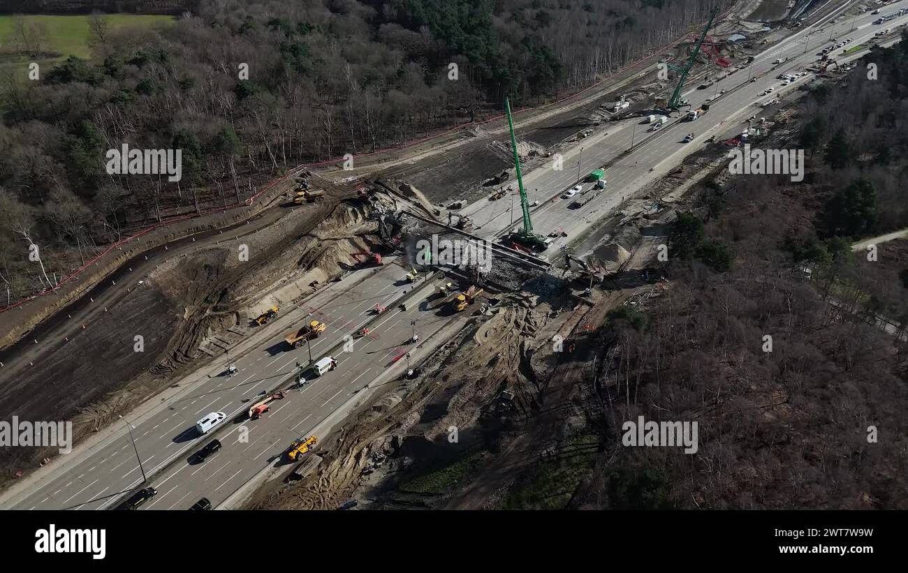 Drone footage shows the M25 empty as workers demolish a bridge between ...