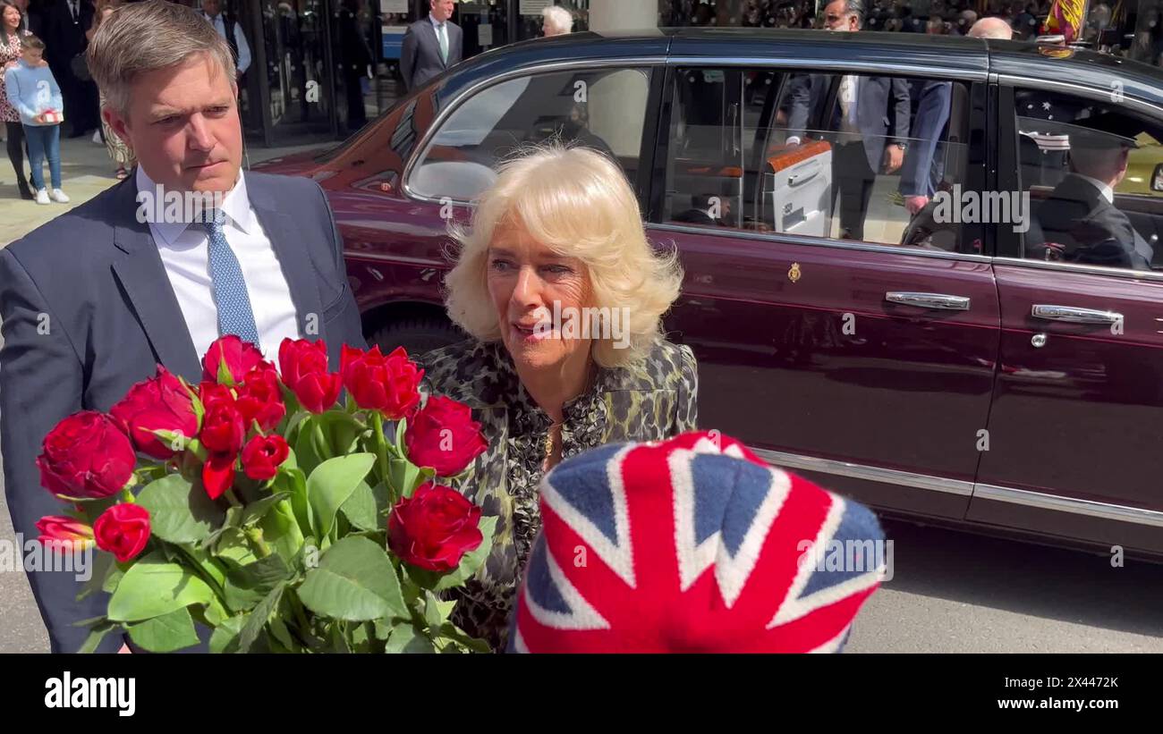 Queen praised for her support of the King on visit to London cancer ...