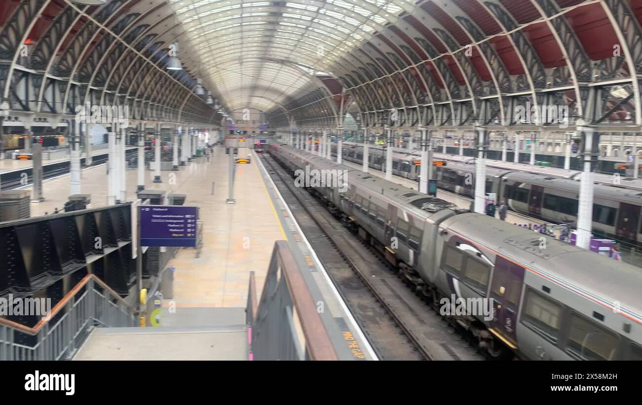 Paddington library Stock Videos & Footage - HD and 4K Video Clips - Alamy