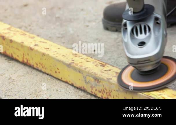 Steel flap Stock Videos & Footage - HD and 4K Video Clips - Alamy