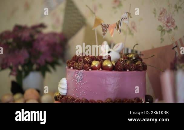 Triangle cake Stock Videos & Footage - HD and 4K Video Clips - Alamy