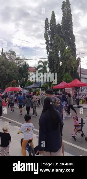 Banjarbaru-Indonesia, 12 May 2024: Community activities on Sunday ...