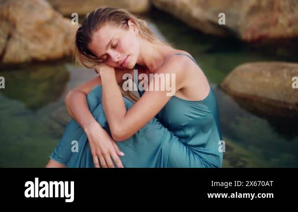 Femininity in nature Stock Videos & Footage - HD and 4K Video Clips - Alamy