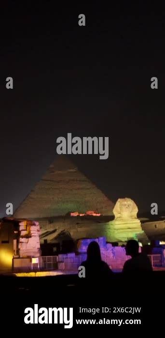 Sound and light show at the beautiful pyramids and sphinx of Giza ...