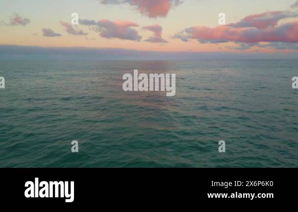 Ocean horizon stretching Stock Videos & Footage - HD and 4K Video Clips ...