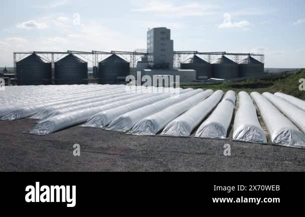 Silos silo Stock Videos & Footage - HD and 4K Video Clips - Alamy