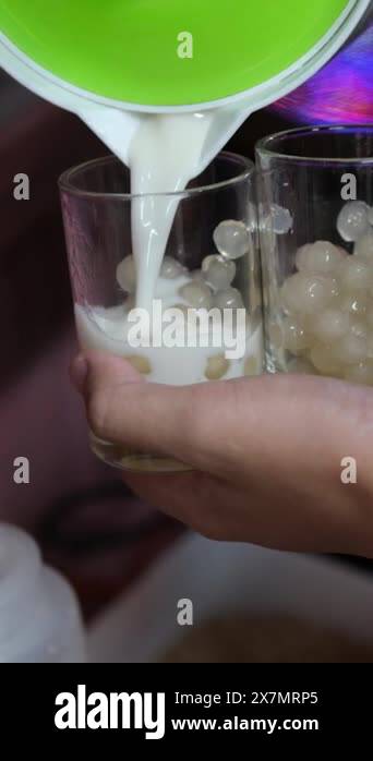 Chef Cooking BoBa Tea Taiwan Bubble Milk Tea with chewy tapioca balls ...