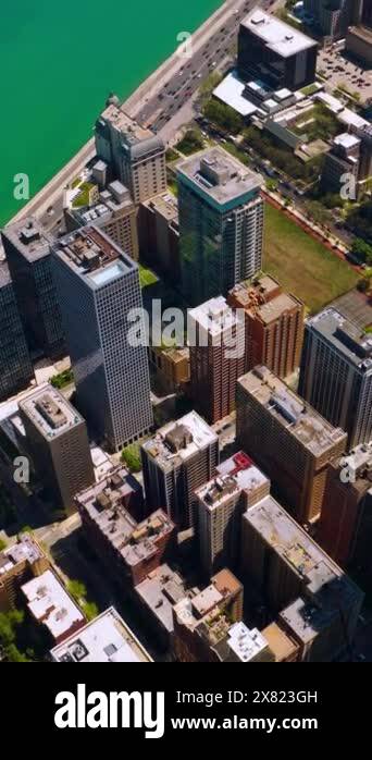 Spectacular skyscrapers and multi-storied buildings of Chicago city ...
