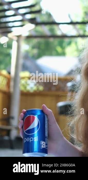 Girl drinking coca cola and pepsi Stock Videos & Footage - HD and 4K ...