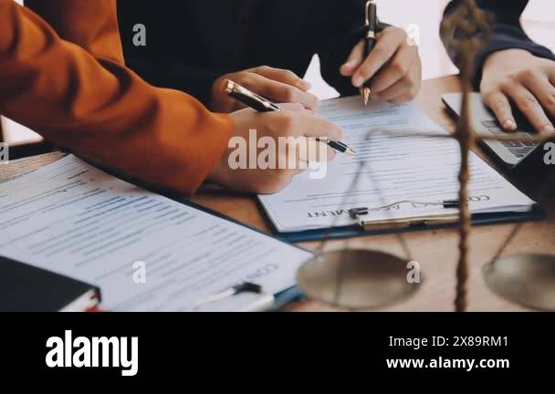Businessmen contract Stock Videos & Footage - HD and 4K Video Clips - Alamy