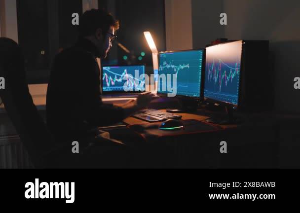 Typing workstation Stock Videos & Footage - HD and 4K Video Clips - Alamy