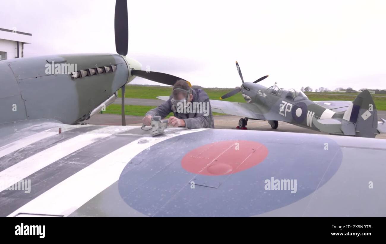 Spitfire invasion stripes Stock Videos & Footage - HD and 4K Video Clips - Alamy