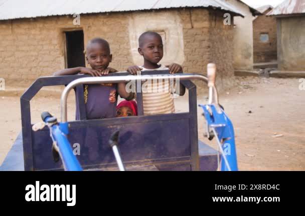 19 jan. 2024,Gwalada,Nigeria: Malnourished child due to extreme poverty ...