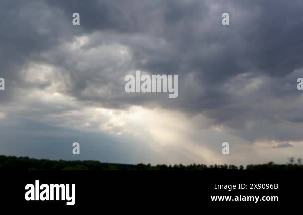 Crepuscular beams Stock Videos & Footage - HD and 4K Video Clips - Alamy