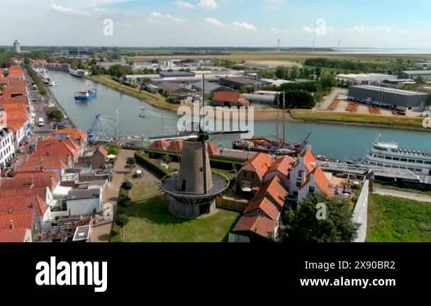An aerial view of the den Stock Videos & Footage - HD and 4K Video ...