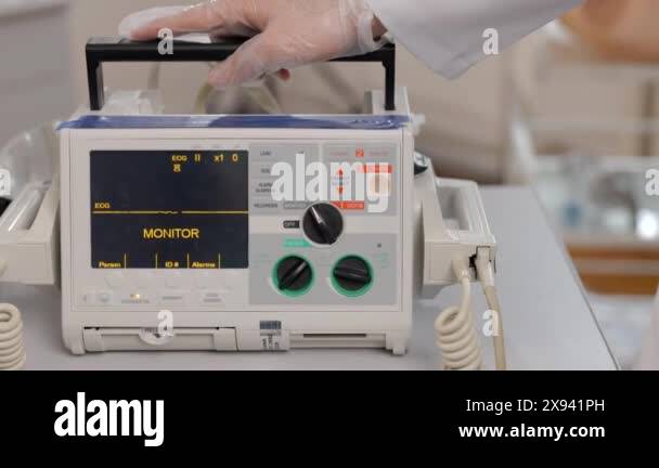Group doctors examining medical dummy Stock Videos & Footage - HD and ...