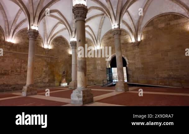 The dining room of Alcobaca monastery, Mosteiro de Santa Maria de ...