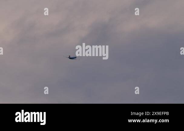 Dense cloud formation Stock Videos & Footage - HD and 4K Video Clips ...