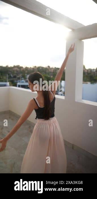 Expressive poses Stock Videos & Footage - HD and 4K Video Clips - Alamy