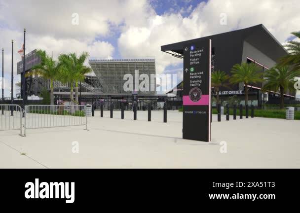 Kiosk sign Stock Videos & Footage - HD and 4K Video Clips - Alamy