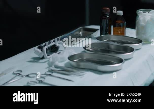 Sterile forceps Stock Videos & Footage - HD and 4K Video Clips - Alamy
