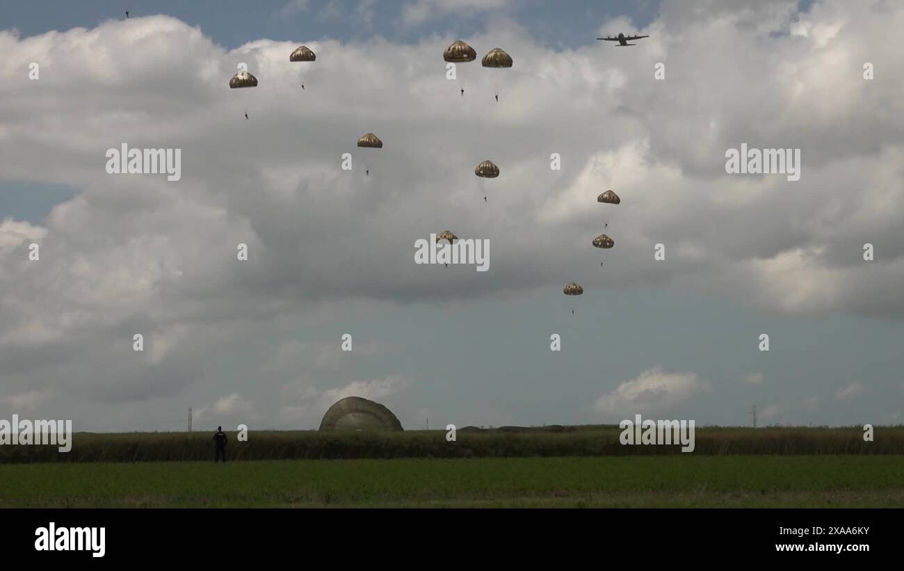 D day paratroopers Stock Videos & Footage - HD and 4K Video Clips - Alamy