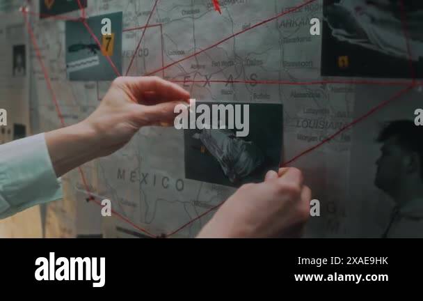 Pin string map Stock Videos & Footage - HD and 4K Video Clips - Alamy