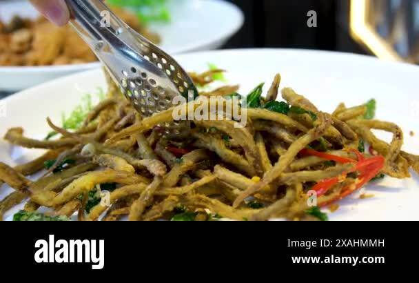 Thin fish Stock Videos & Footage - HD and 4K Video Clips - Alamy