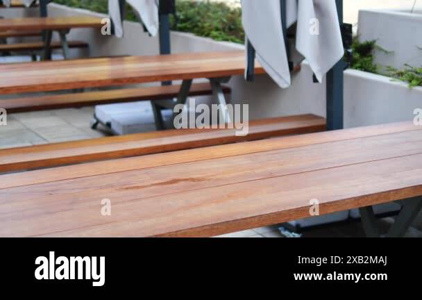 Shade garden seating Stock Videos & Footage - HD and 4K Video Clips - Alamy