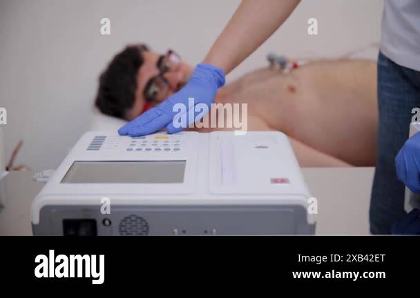 12-lead ECG normal sinus rhythm, examination report comes out of ...