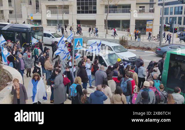 Israel carry Stock Videos & Footage - HD and 4K Video Clips - Alamy