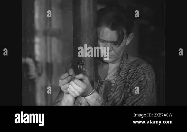 Shackle pole Stock Videos & Footage - HD and 4K Video Clips - Alamy
