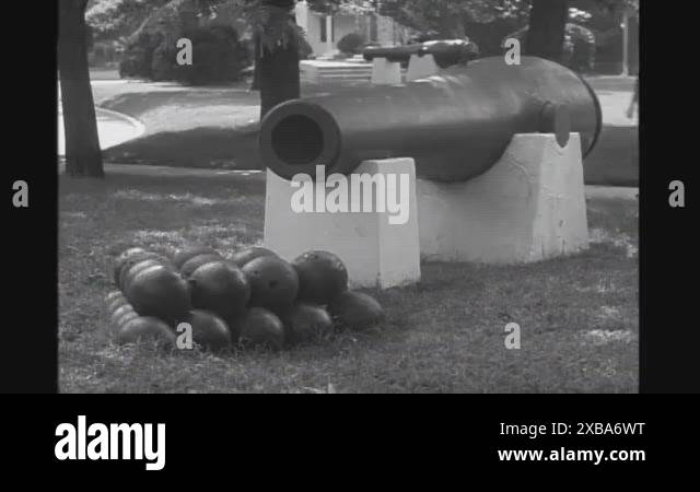 1960s - Sergeant Stuart Queen talks to a public information officer ...