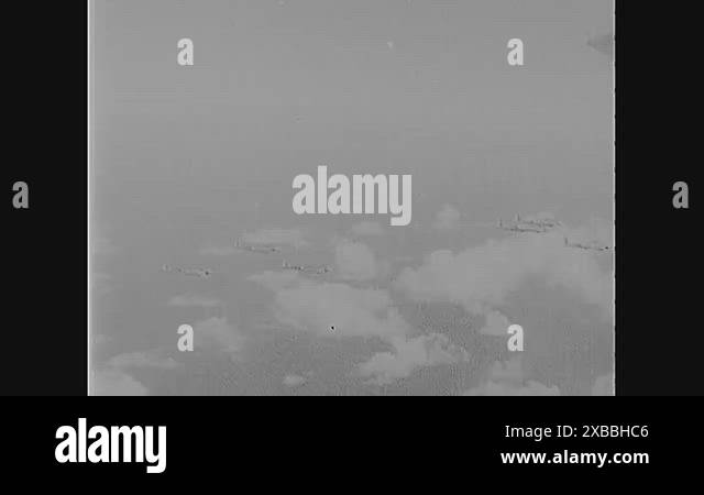 United States Army Air Forces Lieutenant Colonel Robert Olds and a crew ...