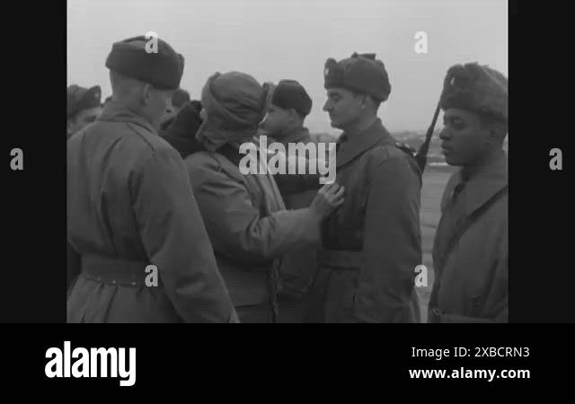 SEOUL - 1951 - General Douglas MacArthur pins a Silver Star on ...