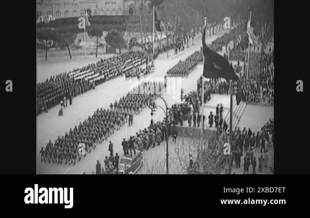 Captured Italian war film from 1942 shows a fascist parade in Rome ...